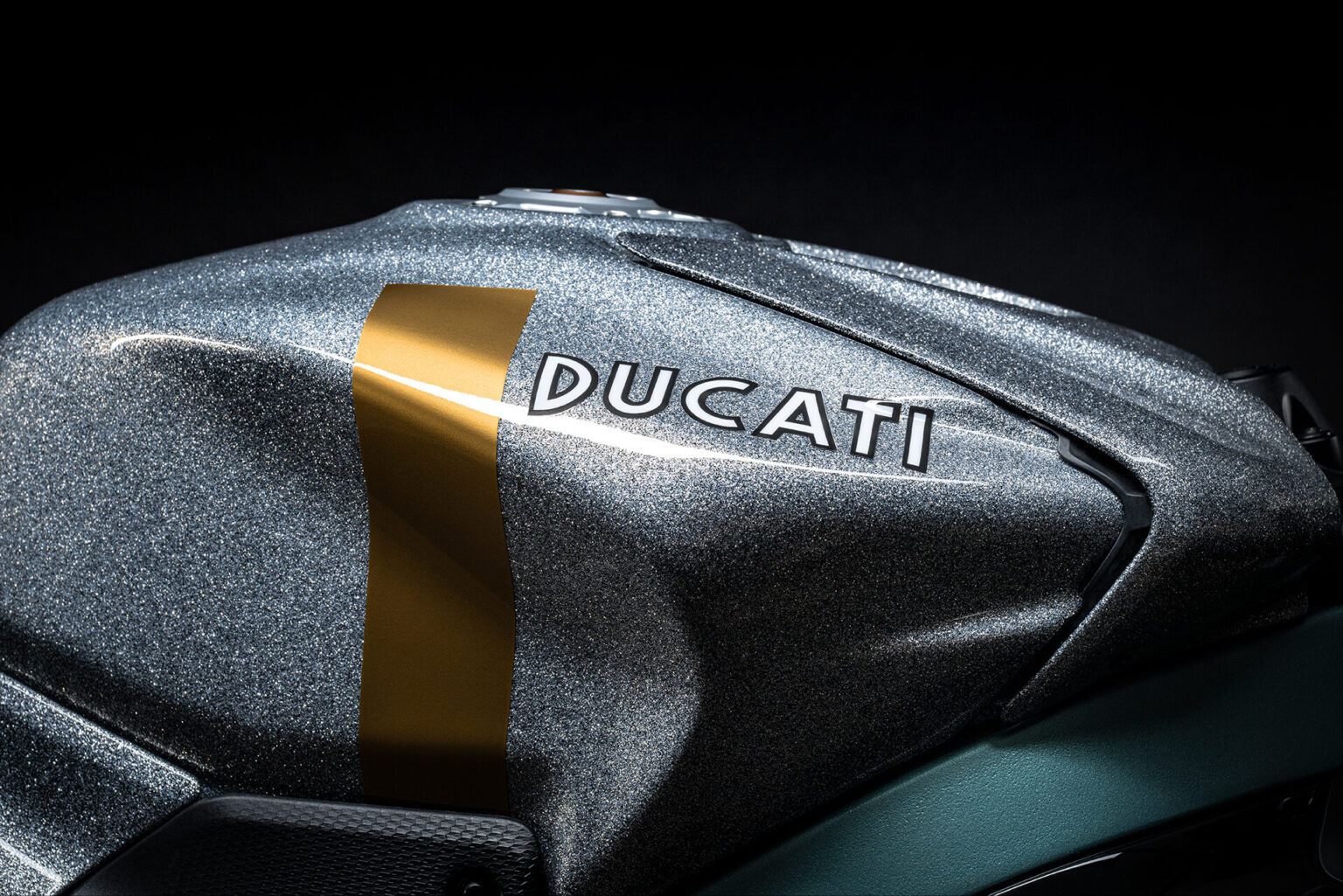 10モデル それぞれが世界限定100台 Collezione100シリーズ発表 | バイクのことならDUCATI浜松へ（ドゥカティ浜松）